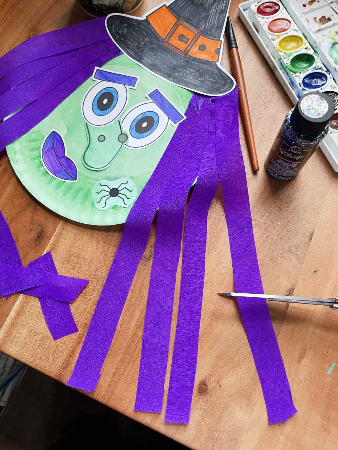 Witch Craft for Kids! (with free cutouts!) ⋆ The Hollydog Blog