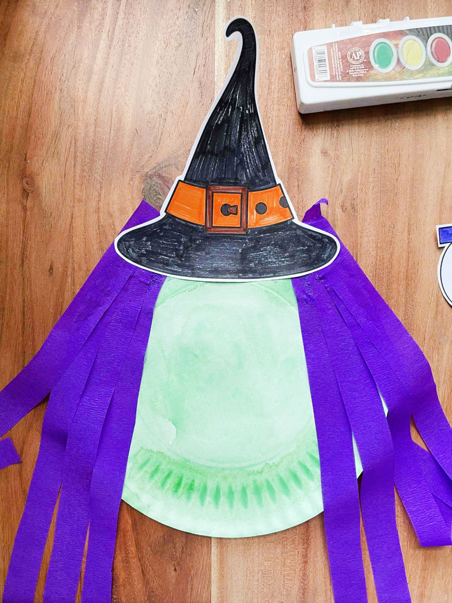 Witch Craft for Kids! (with free cutouts!) ⋆ The Hollydog Blog