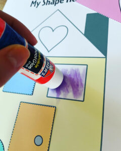 House Craft for Preschoolers! Learn your Shapes! ⋆ The Hollydog Blog