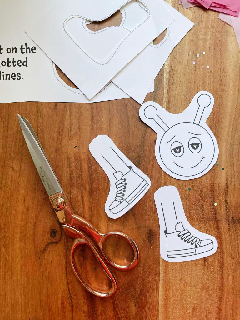 Cute Love Bug Craft for Preschool! ⋆ The Hollydog Blog