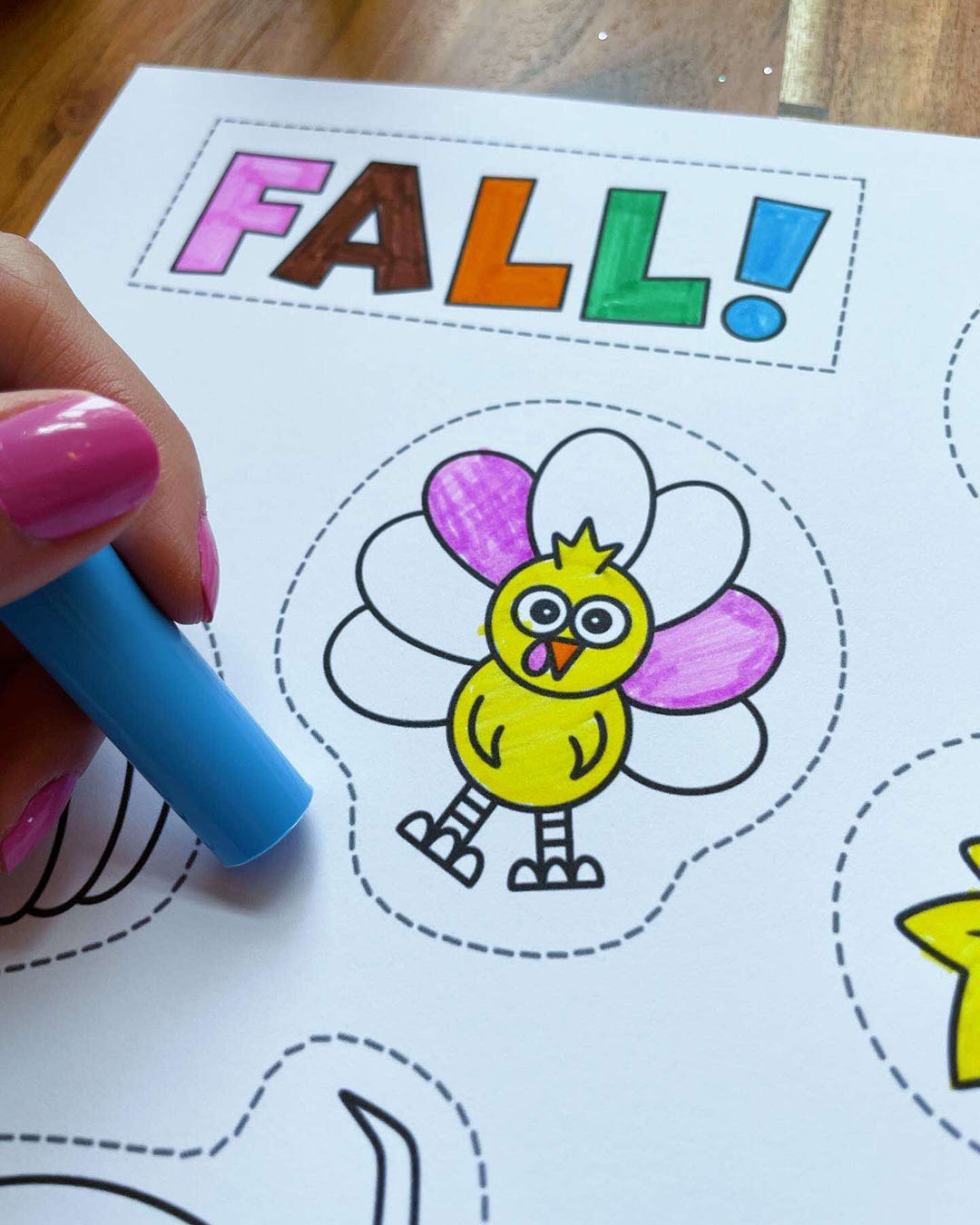 Cut & Paste Fall Wreath Craft for Preschool! ⋆ The Hollydog Blog