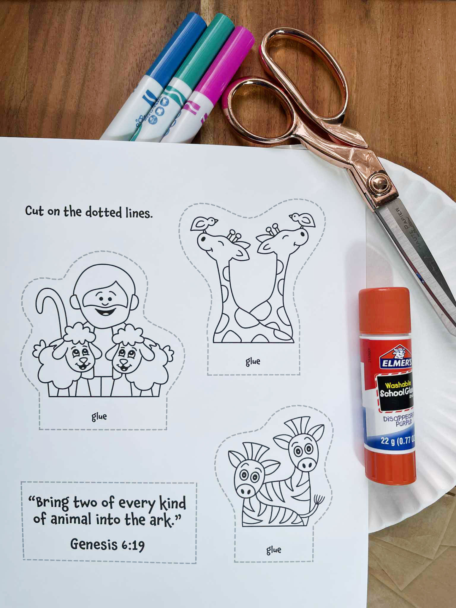 Free Noah's Ark Craft for Kids! ⋆ The Hollydog Blog