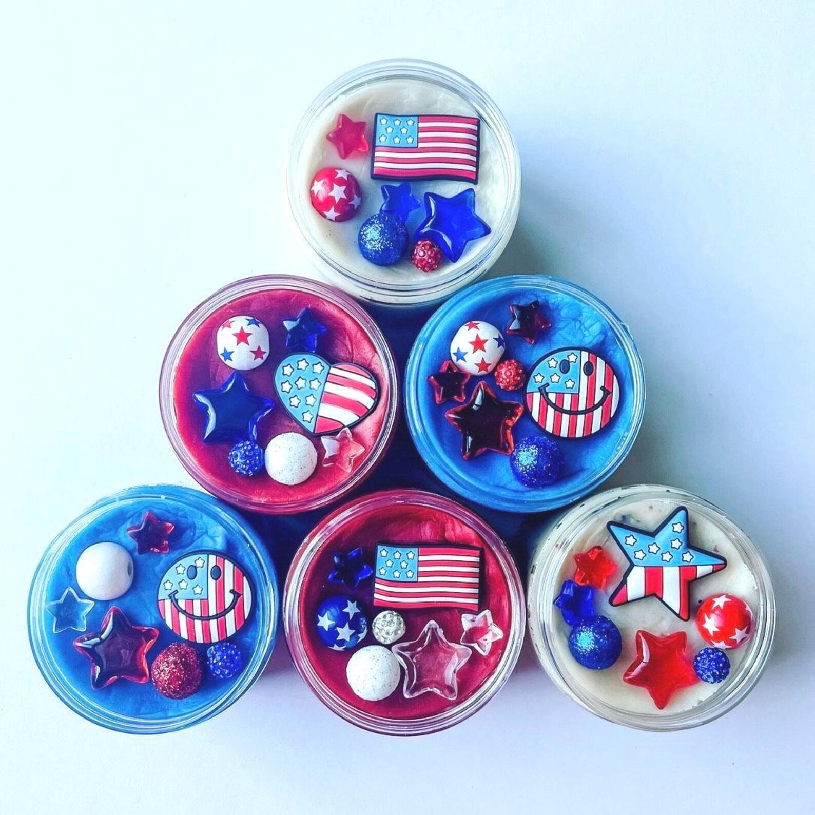 Free 4th of July Fingerprint Star Craft for Preschool! ⋆ The Hollydog Blog
