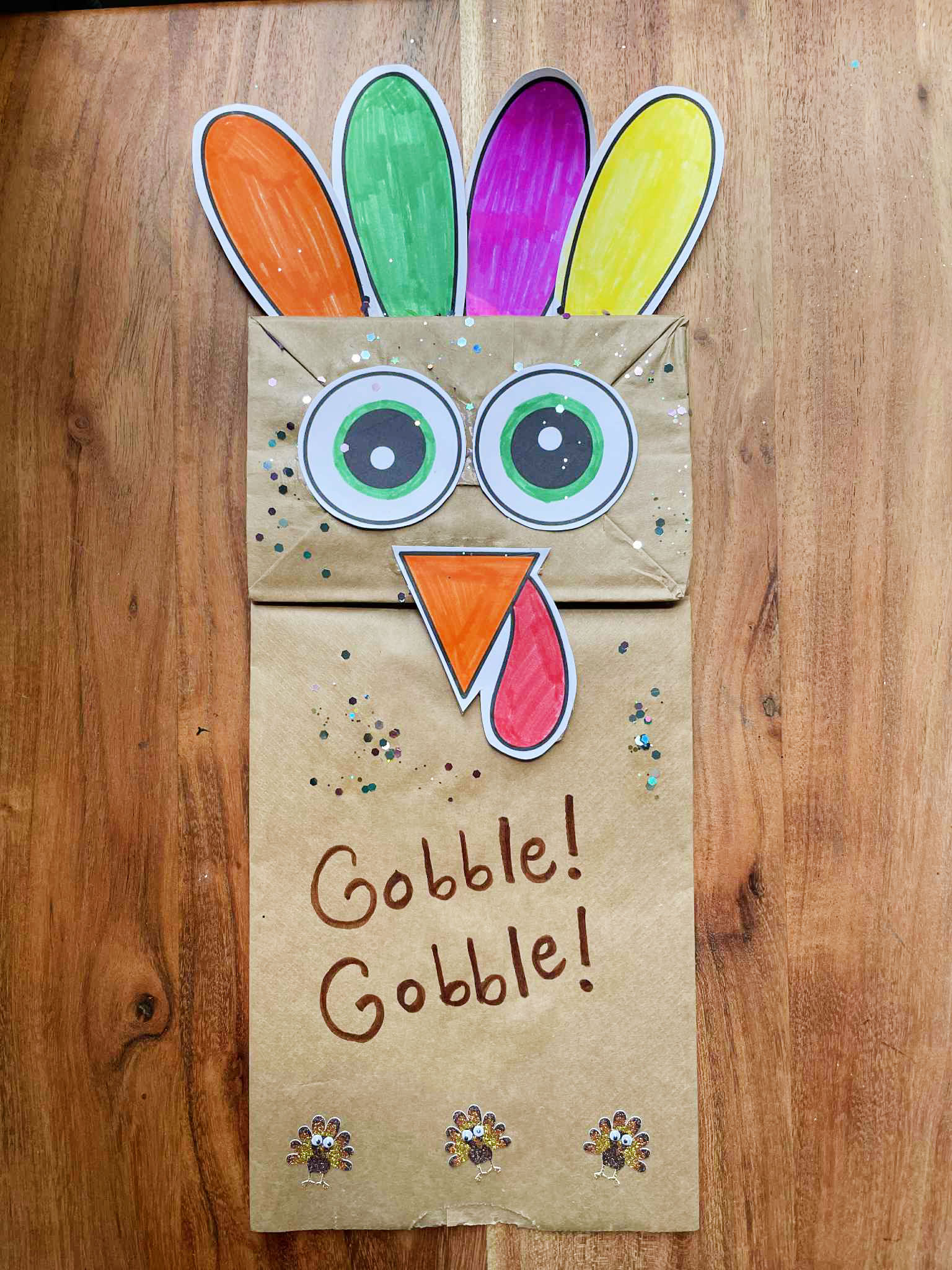 Cute Paper Bag Turkey Craft for Kids! ⋆ The Hollydog Blog