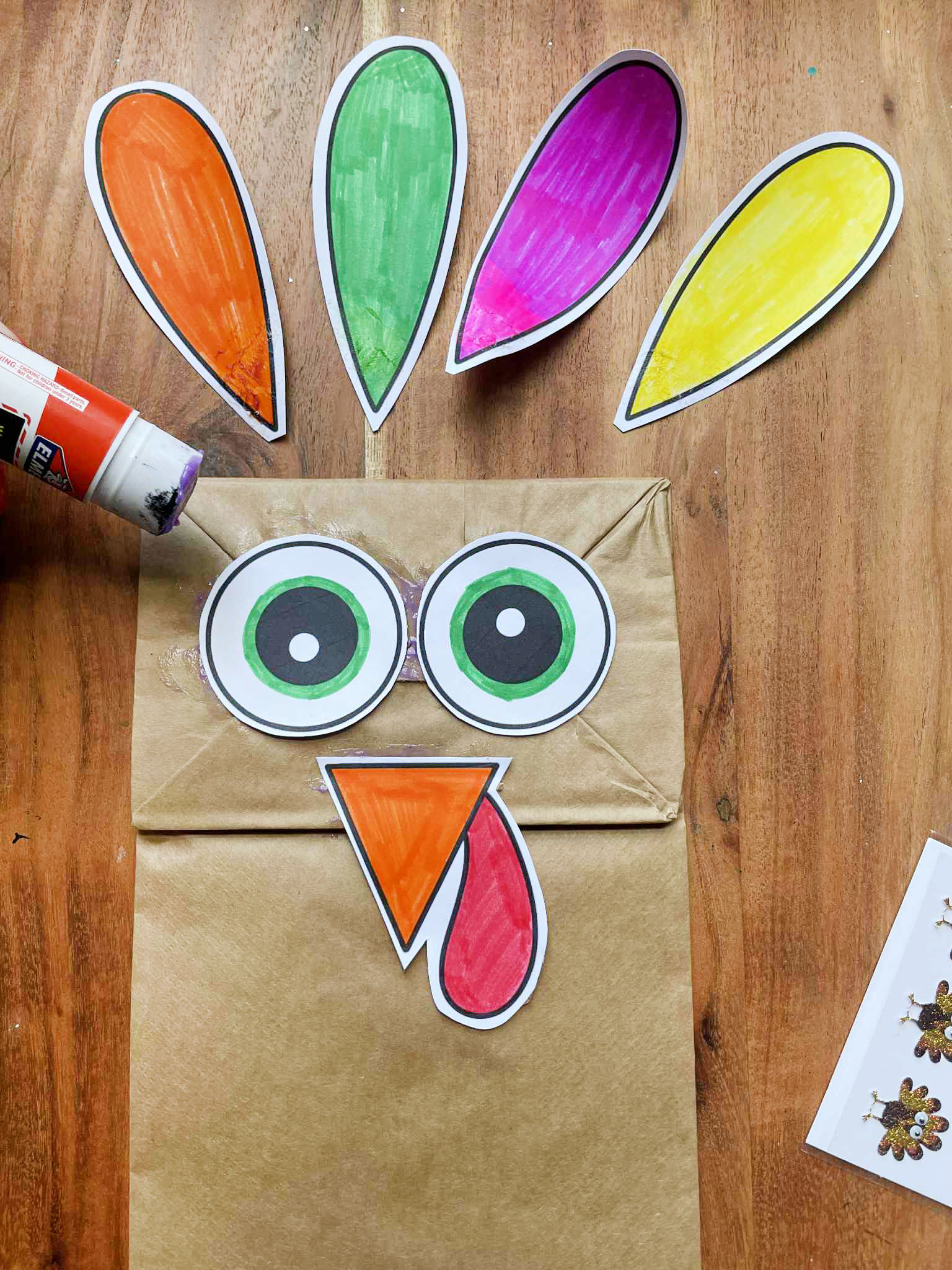 Cute Paper Bag Turkey Craft for Kids! ⋆ The Hollydog Blog