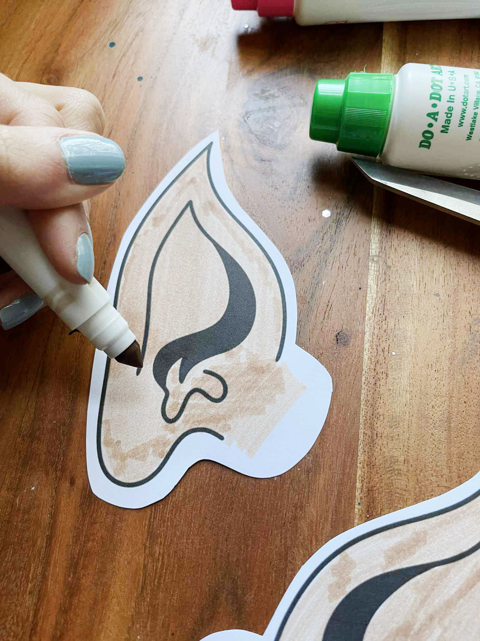 Free Paper Plate Elf Mask Craft for Preschool! ⋆ The Hollydog Blog